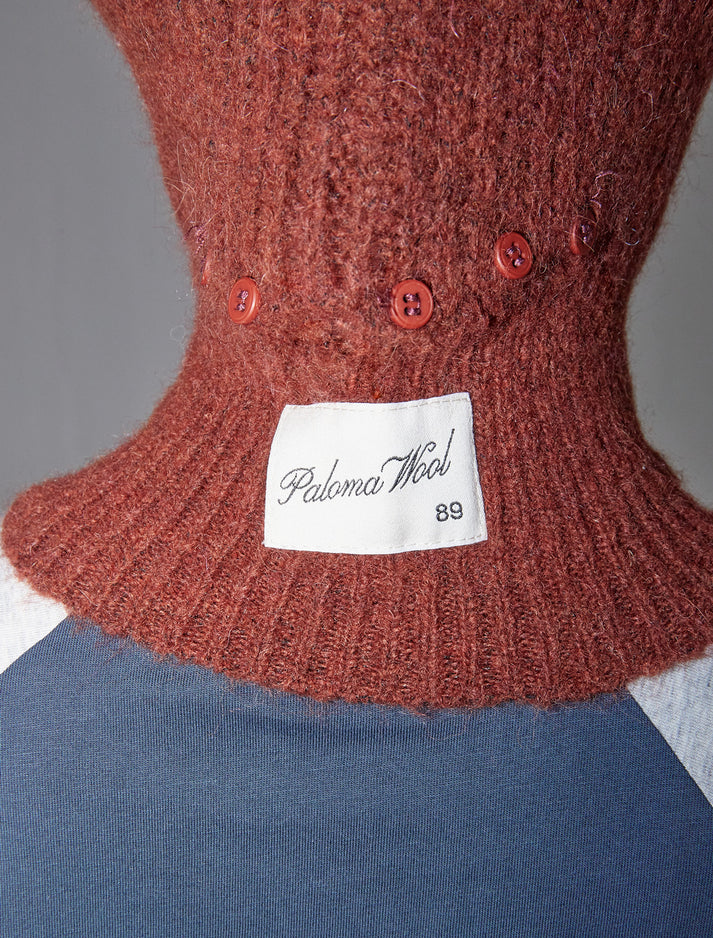 BUTTONS ANGELS-Rust balaclava with buttons on the back – Paloma Wool